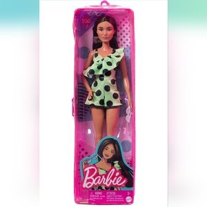 Barbie | Toys | Barbie Fashionistas Doll 20 With Brunette Hair Lime ...